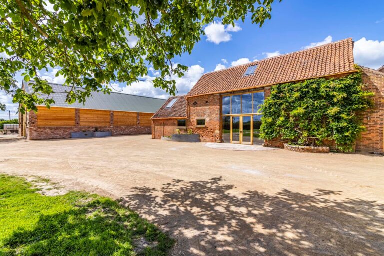 The Mill Hoveringham - Barn Wedding Venue East Midlands - Thomas the ...